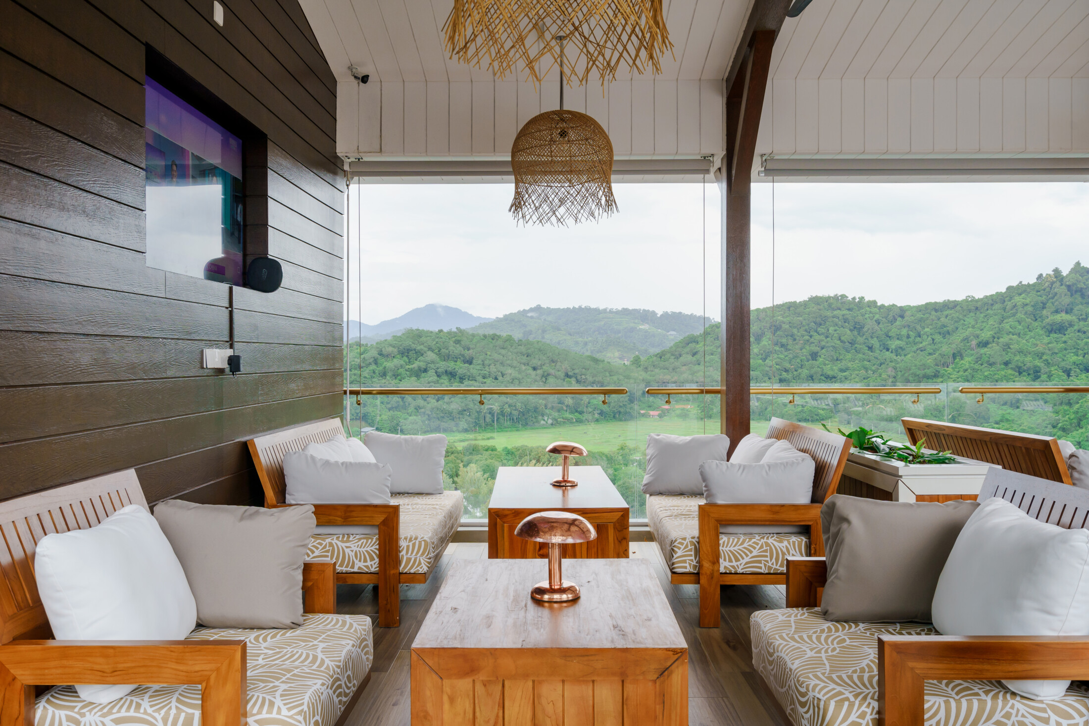 SAIL Rooftop Bar & Lounge