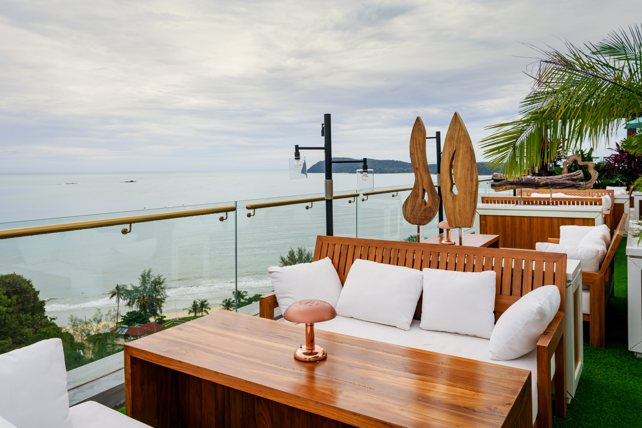 SAIL Rooftop Bar & Lounge
